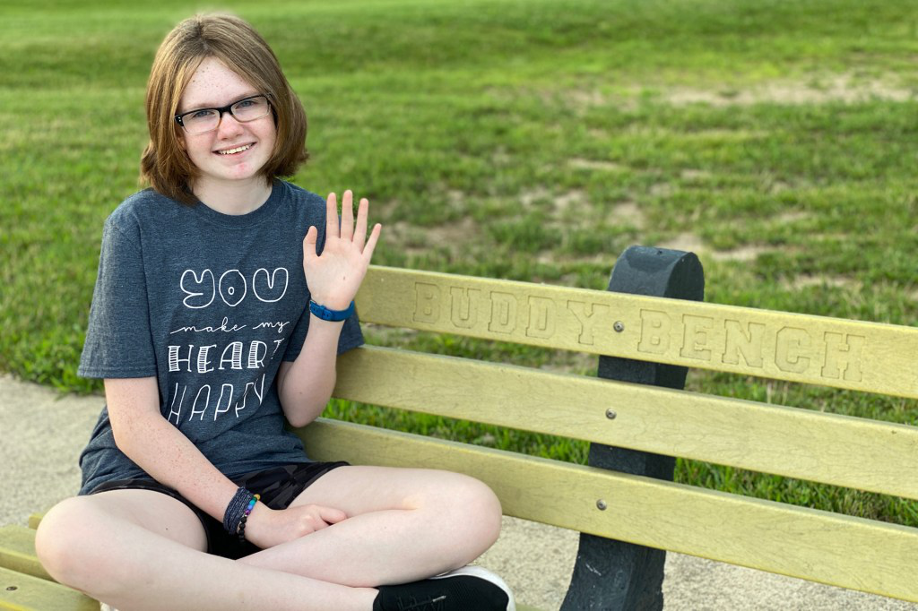 14岁女孩将善良传播到世界各地_奇速英语